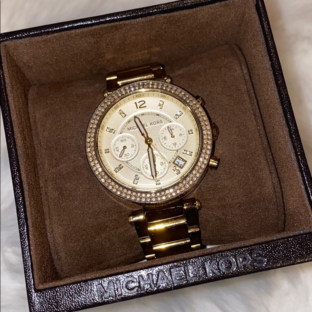 Michael Kors Gold Watch - Gem